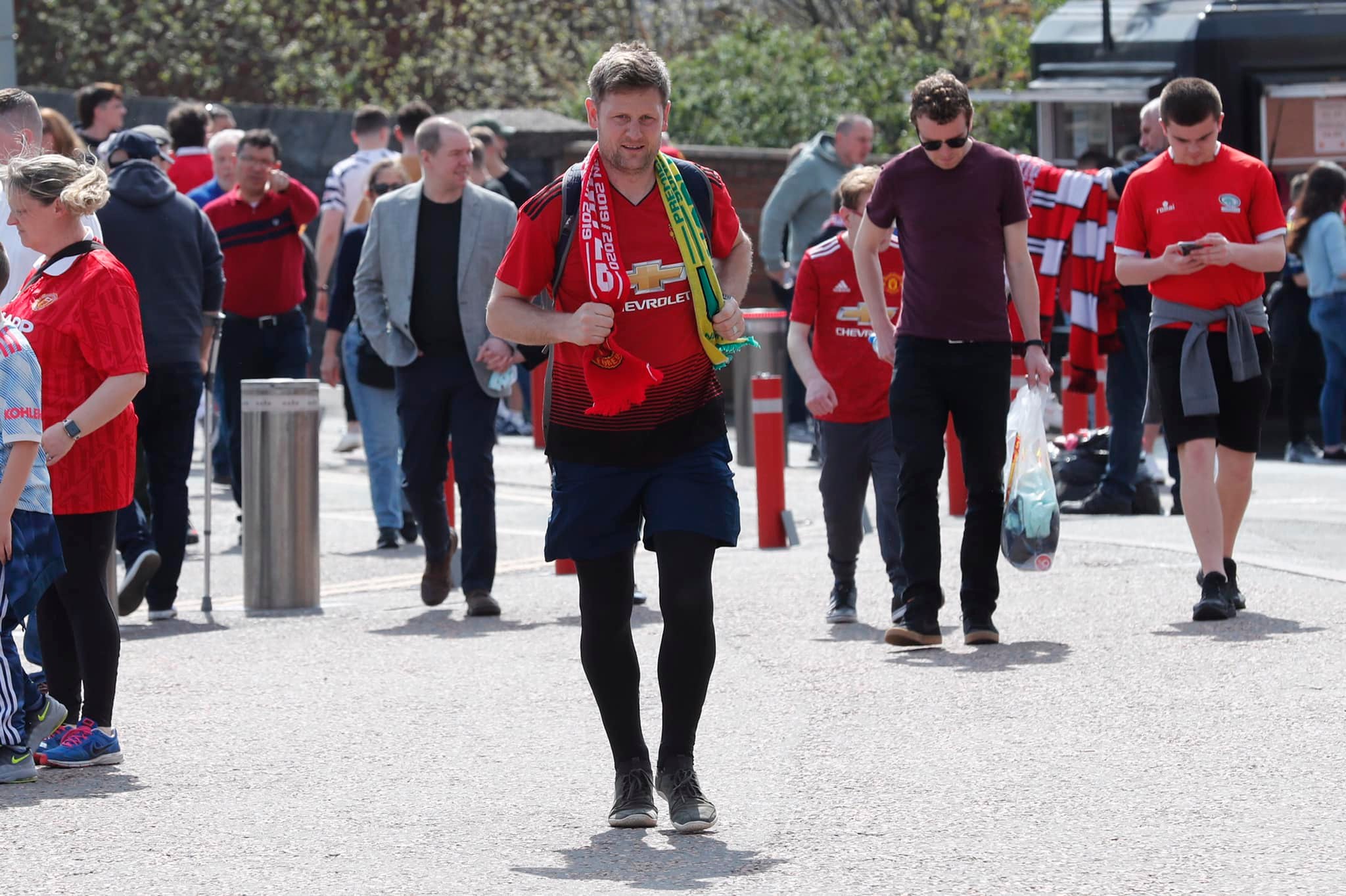 Tackling the Spine of Britain… Rugby fan Mark Laws to complete 450 mile ...